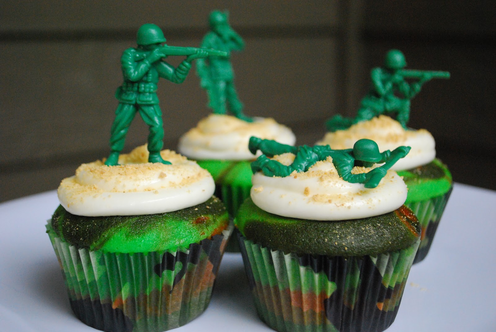 Lexi's Treats: Camo and Army Men!