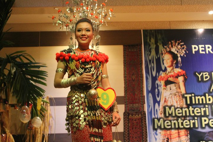 Kumang Saribas..and this is my story...: Ngepan Kumang Iban