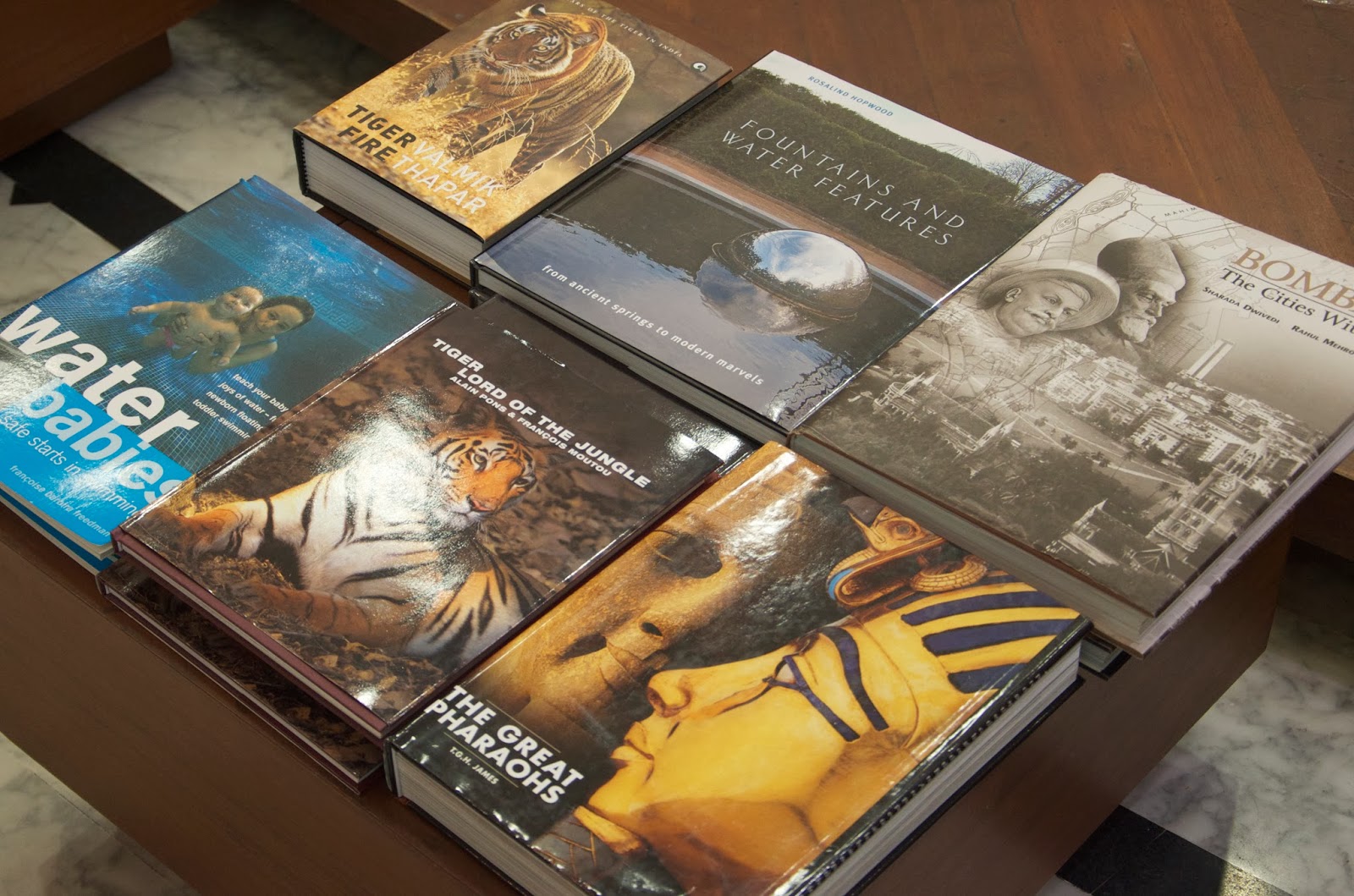 BombayJules: Kitab Khana - My Favourite Bombay Bookshop