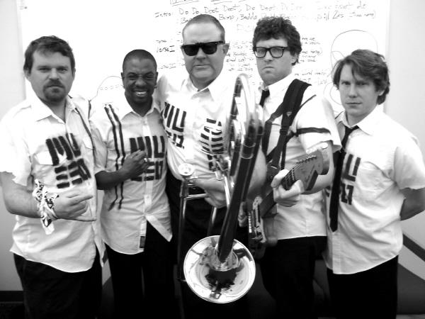 Mexican Ska Punk: MU330 - Discografia