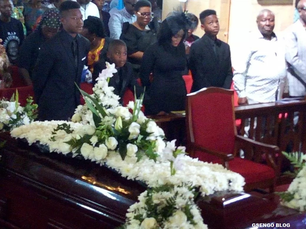 VIDEO YA PICHA ZA MAISHA YA IVAN SEMWANGA PAMOJA NA PICHA ZA HESHIMA Z ...