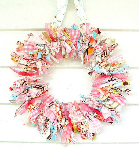 Rag Wreath: Rag Wreath Tutorial