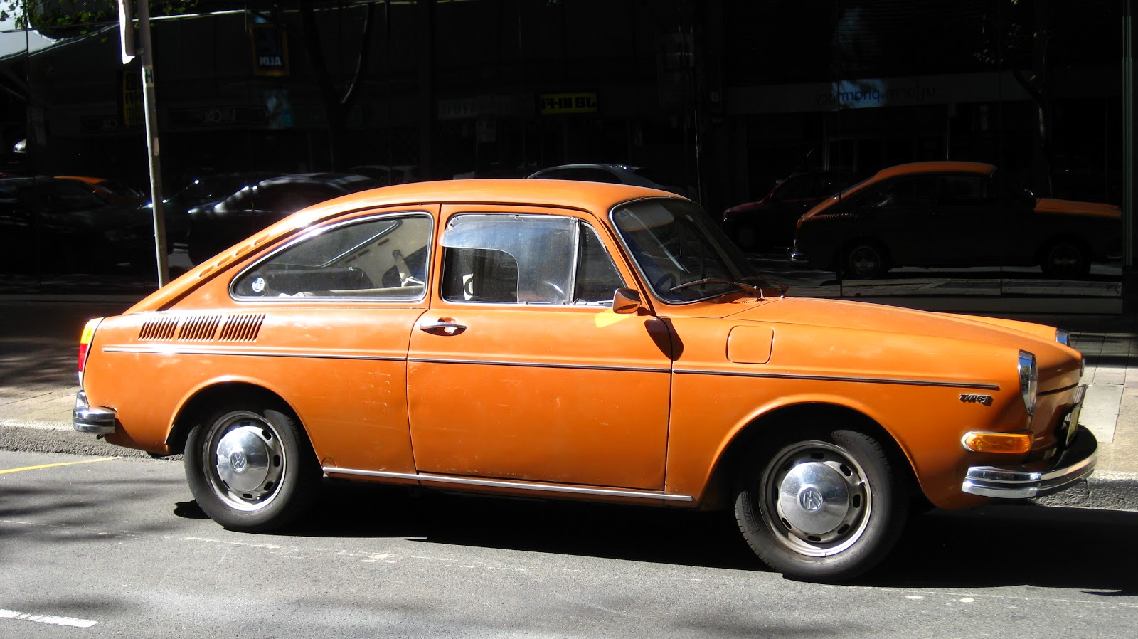 Aussie Old Parked Cars: 1973 Volkswagen 1600 Type 3 Fastback
