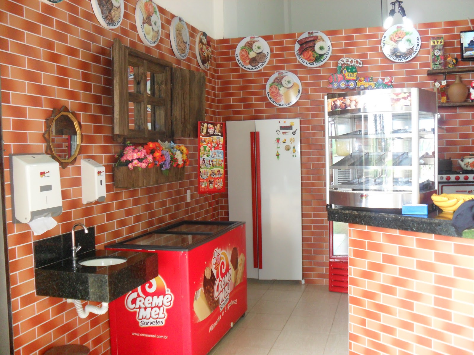 CANTINHO DA ELI: Lanchonete no Estilo Retrô em Goiás