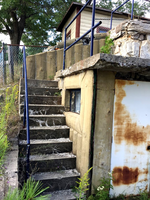 RETRO KIMMER'S BLOG: 22 NEW PHOTOS OF HARRY BENNETT'S LODGE