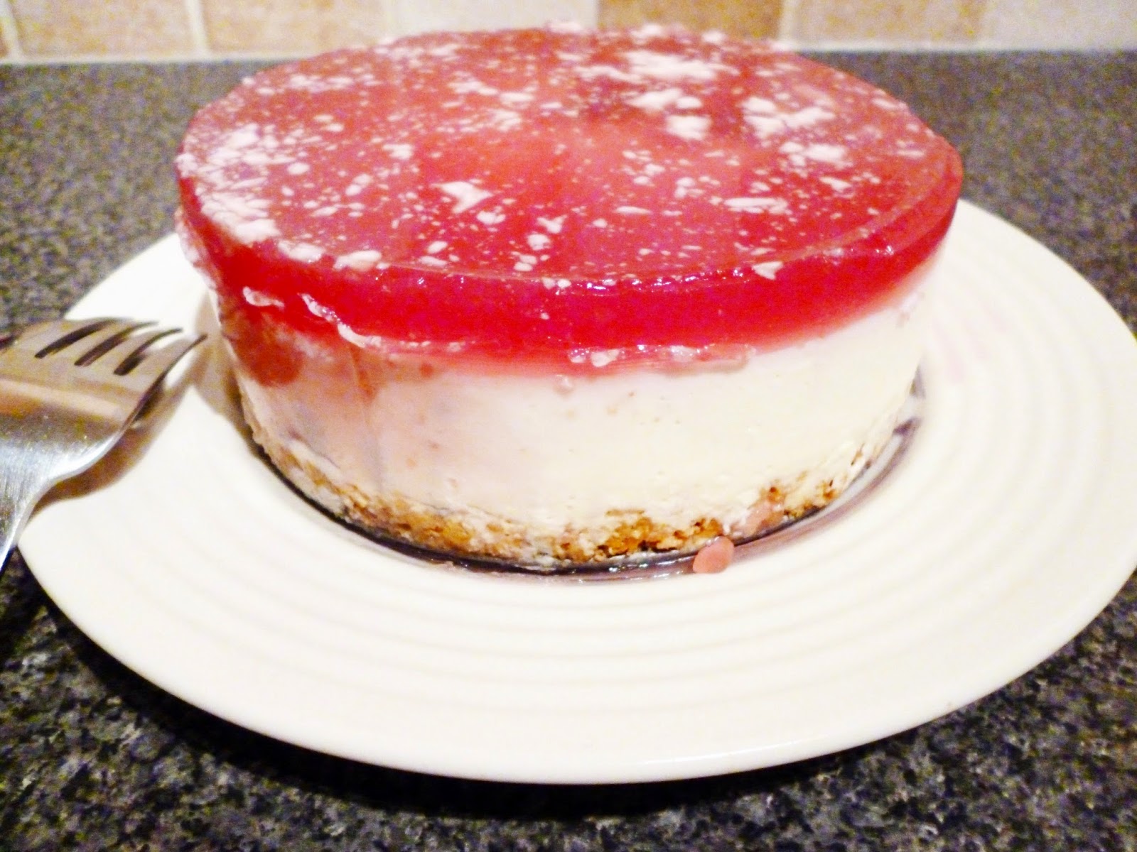 Cake Of The Week: White Chocolate & Blackcurrant Jelly [Jello] Cheesecake
