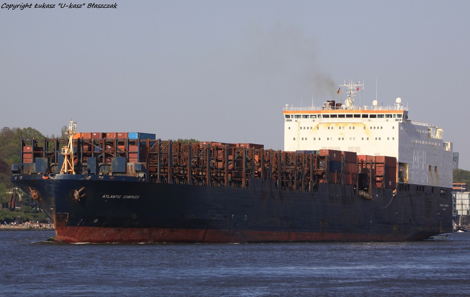 W obiektywie shipspottera czyli z migawką nad portową sadzawką: Z cyklu ...