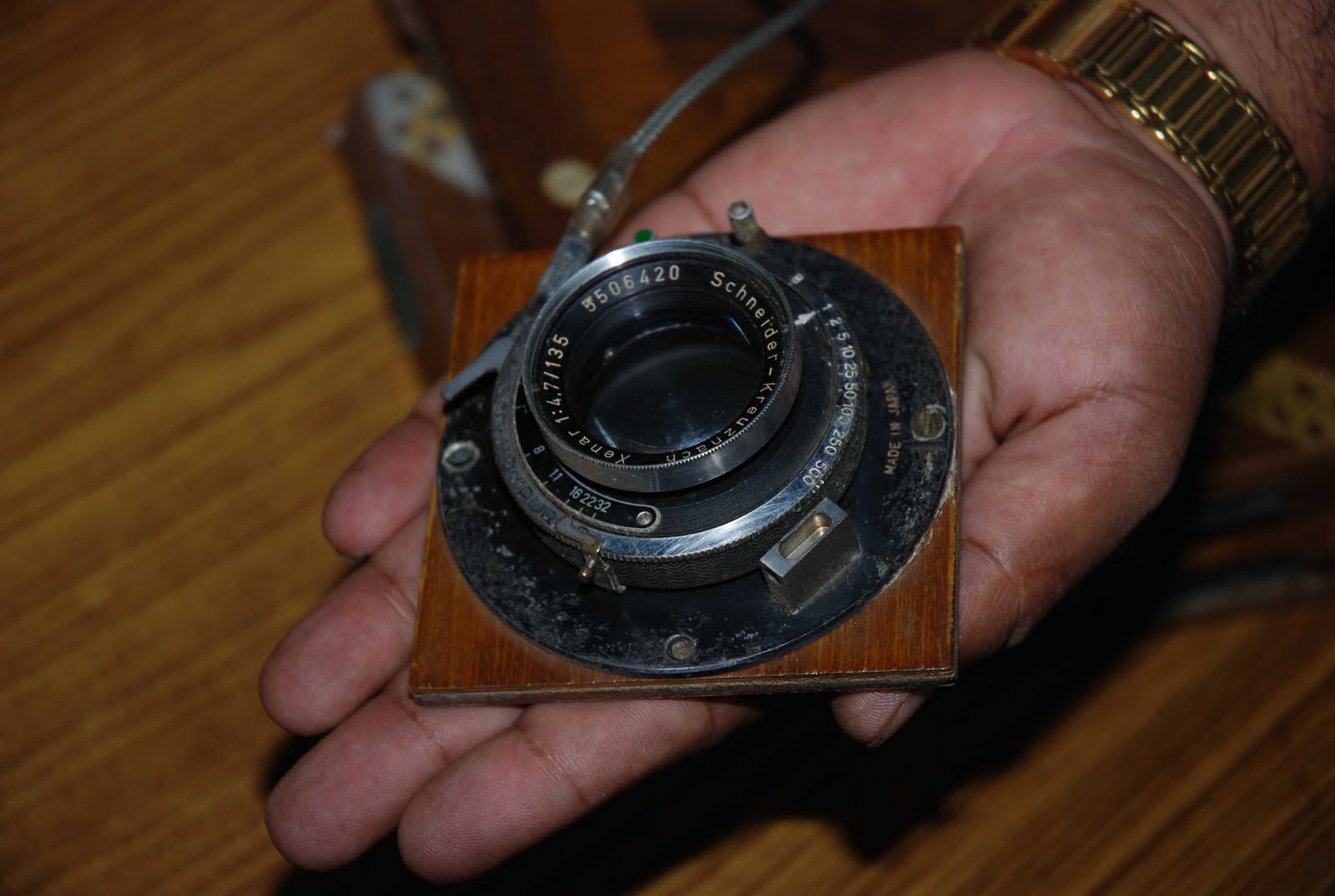 ANTIQUE CAMERAS: CABINET FIELD CAMERA