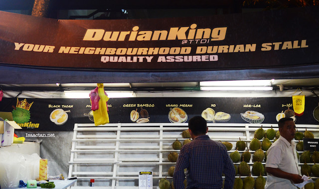 Isaactan.net: A Durian Feast of Musang King and Black Thorn Durians ...