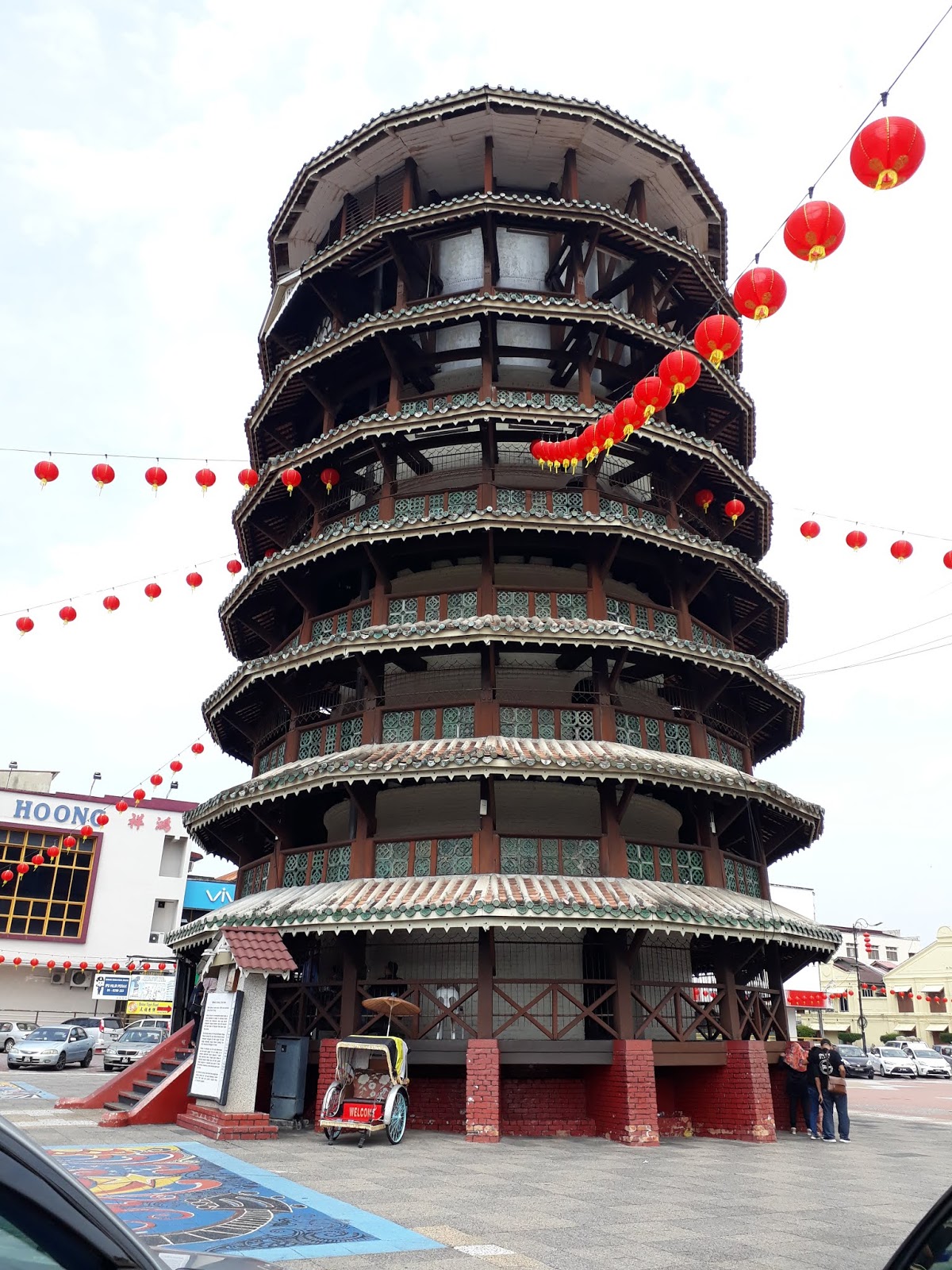 Cempaka Biru: Menara Condong Teluk Intan