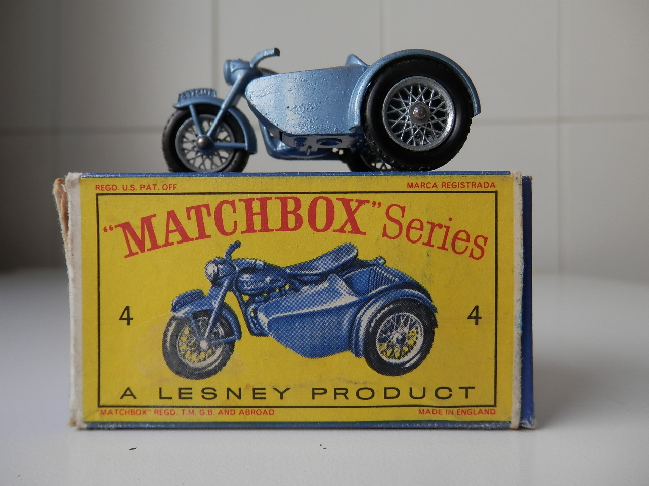 EDUARDO ASCANIO MIS MATCHBOX: Nº. 4 TRIUMPH MOTORCYCLE AND SIDECAR