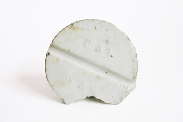 MudChan: Thames Mudlarking: Pan Yan Pickle