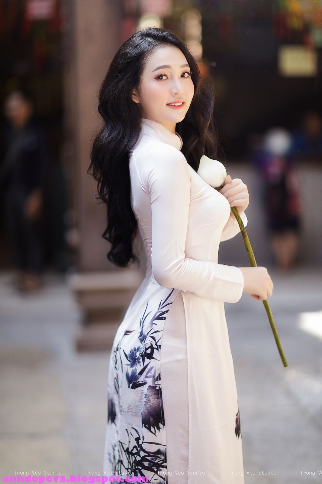Bộ ảnh Hot Girl Phuong Linh Xinh Tươi Trong Tà áo Dài Trắng