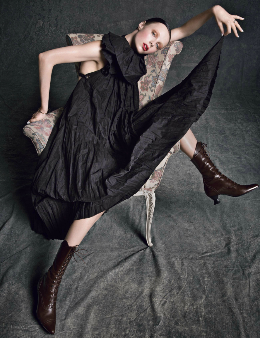 Duchess Dior: "Portrait of a Lady" Edie Campbell by Inez & Vinoodh for ...