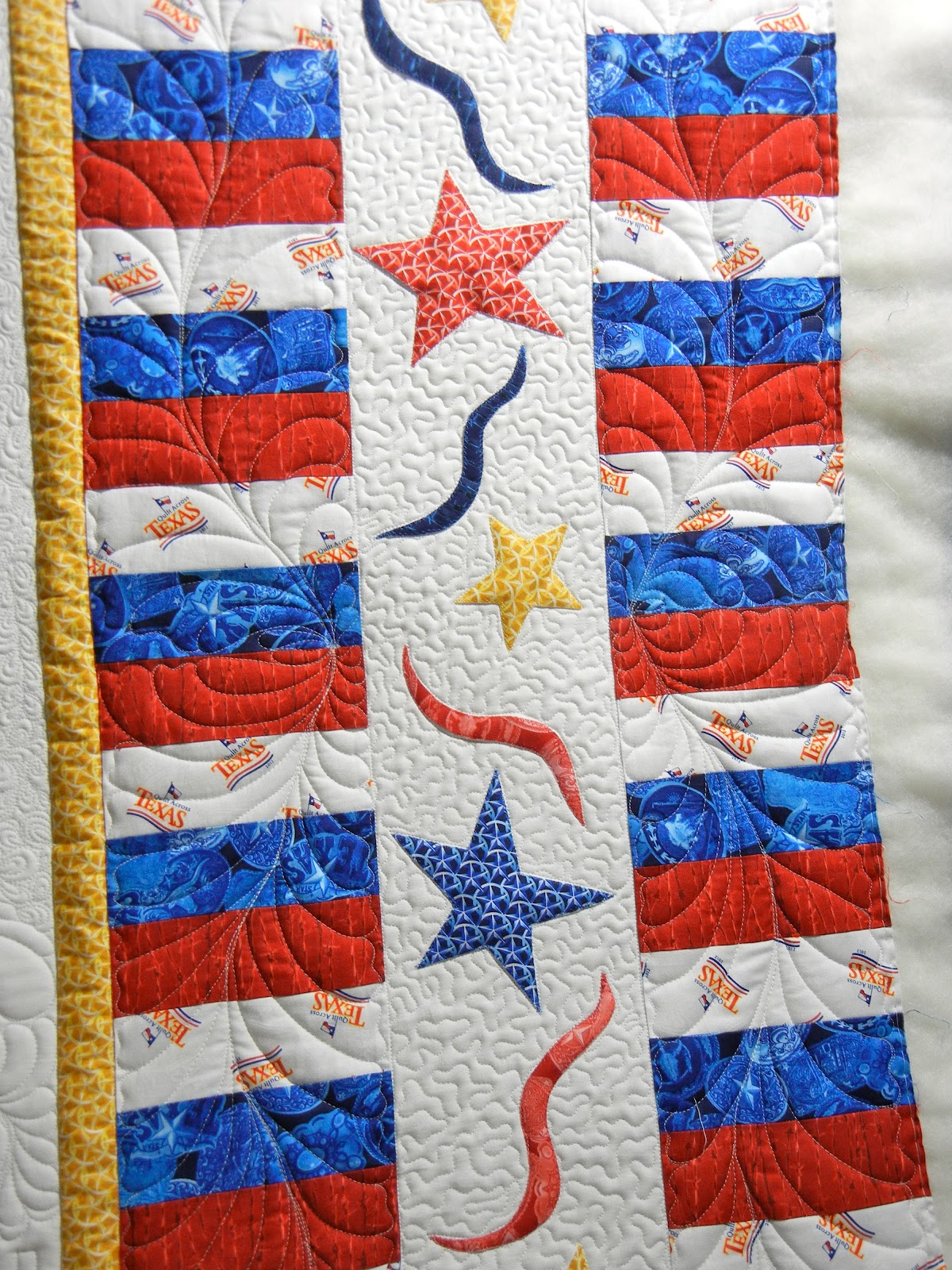 Bobbidink's Doings: Anytown, Texas Quilt