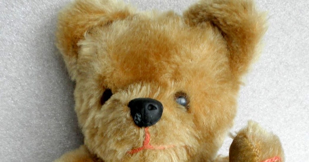 Mandicrafts News & Views - Teddy Bears & Collectibles: Dean's Rag Book ...