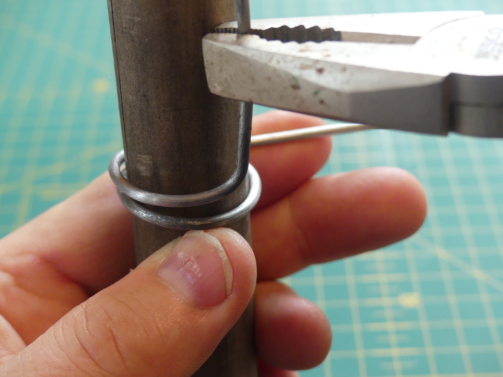 The Outdoor Traditionalist : DIY Campfire Toasting Fork