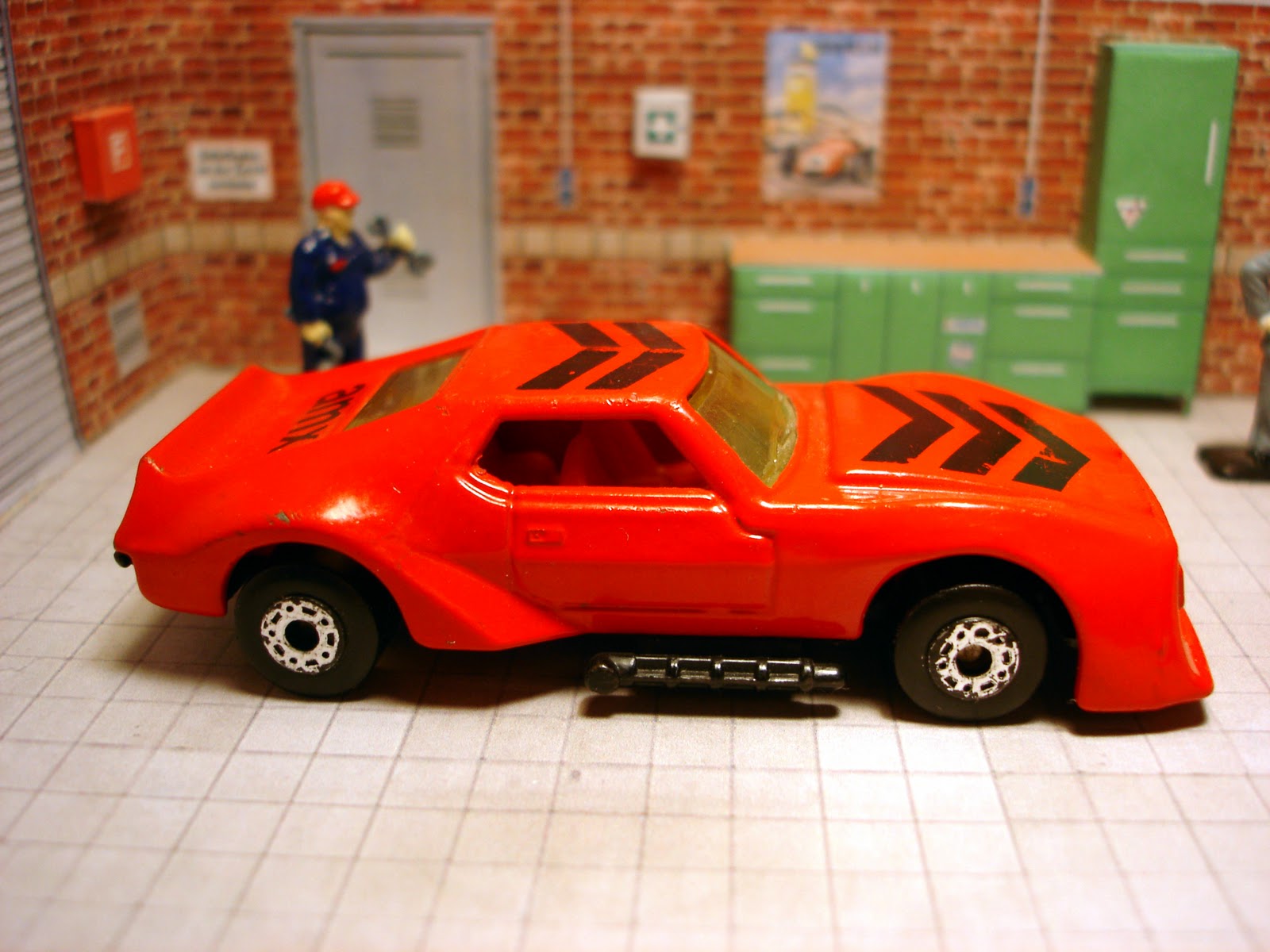 Matchbox Memories: Matchbox MB-09 AMX Pro-Stocker