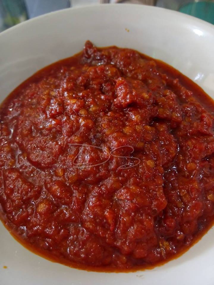 DAPUR BUNDA INONG: Sambal Merah Terasi Tumis