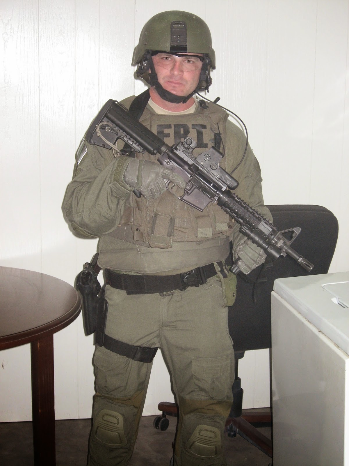 Suite T- The Author's Blog: FBI - Firearms Day...Writing Research