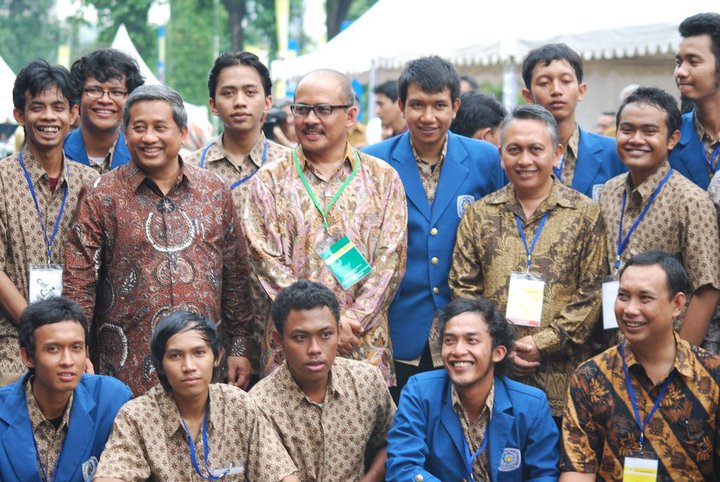 ITS TEAM - SAPU ANGIN SHELL ECO MARATHON 2012: 5/15/11 - 5/22/11