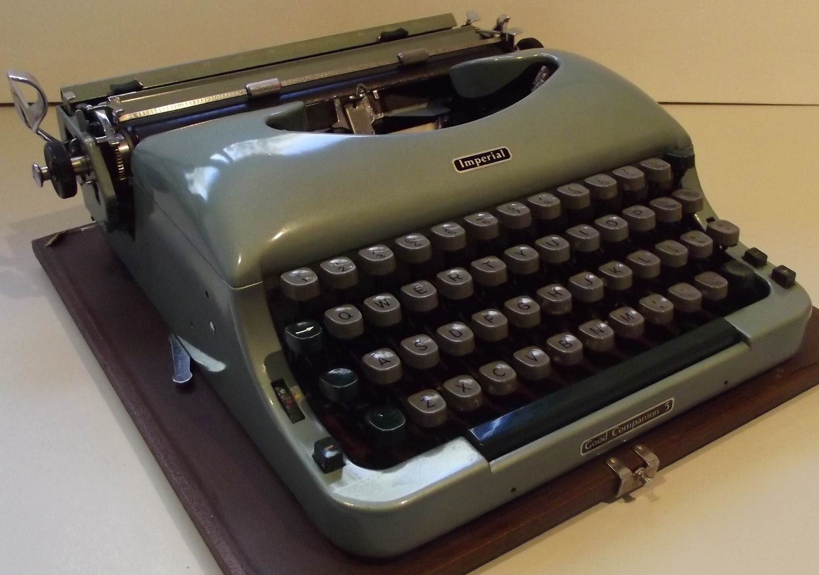 oz.Typewriter: Imperial Portable Typewriters 1908-1978: Part III – The ...
