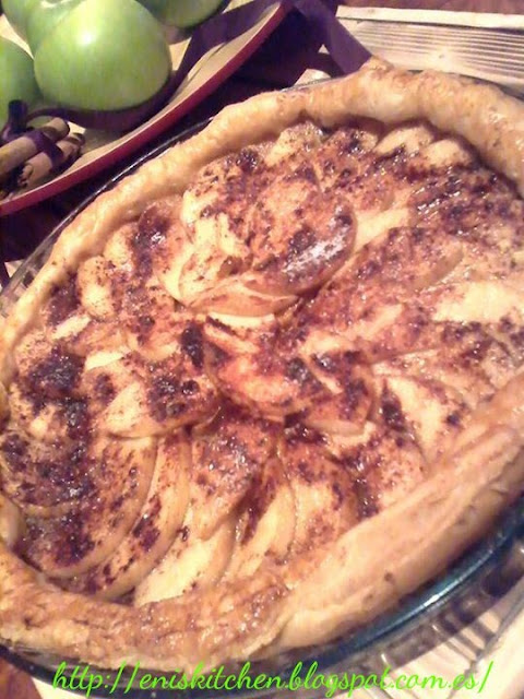 Eni's Kitchen: Apple pie - Tarta de manzana - Placinta cu mere