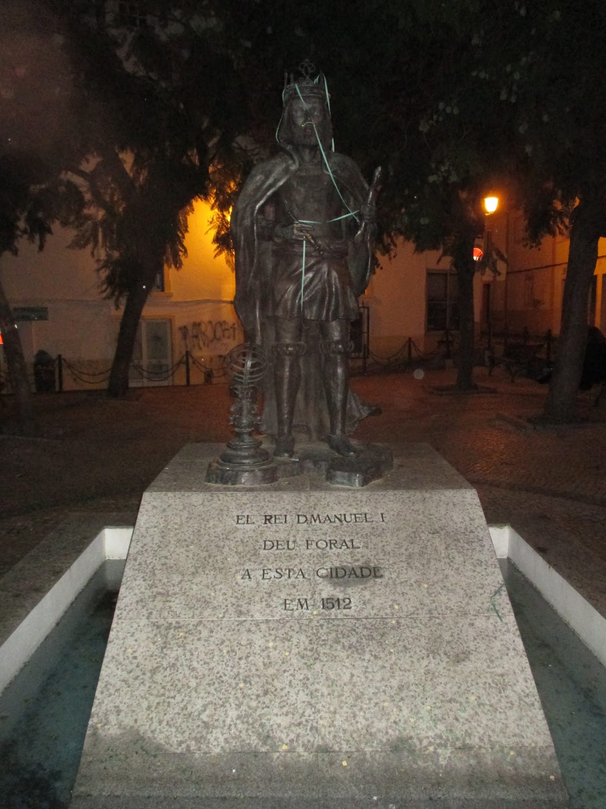 Viajar e descobrir: Portugal - Elvas - Estátua do rei D. Manuel I