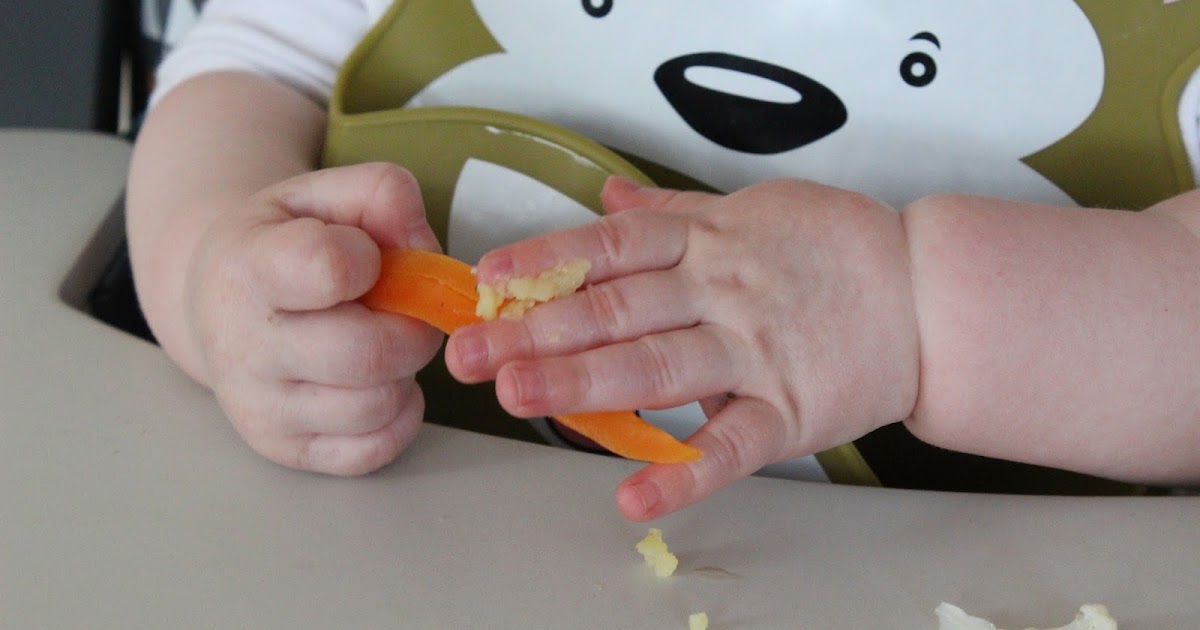 Baby Led Weaning // First Food Ideas | Emily and Indiana