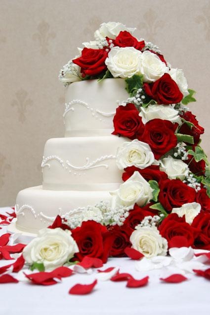 Amazing Red And White Wedding Cakes [26 Pic] ~ Awesome Pictures