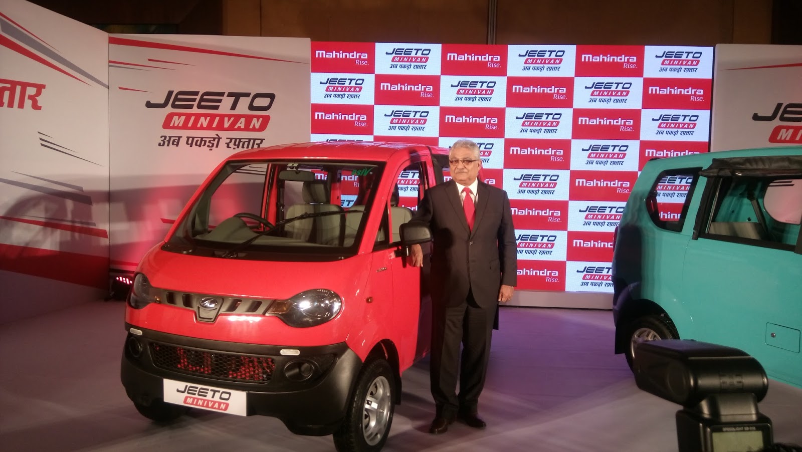 Mahindra launches Jeeto Minivan to redefine last mile transportation ...