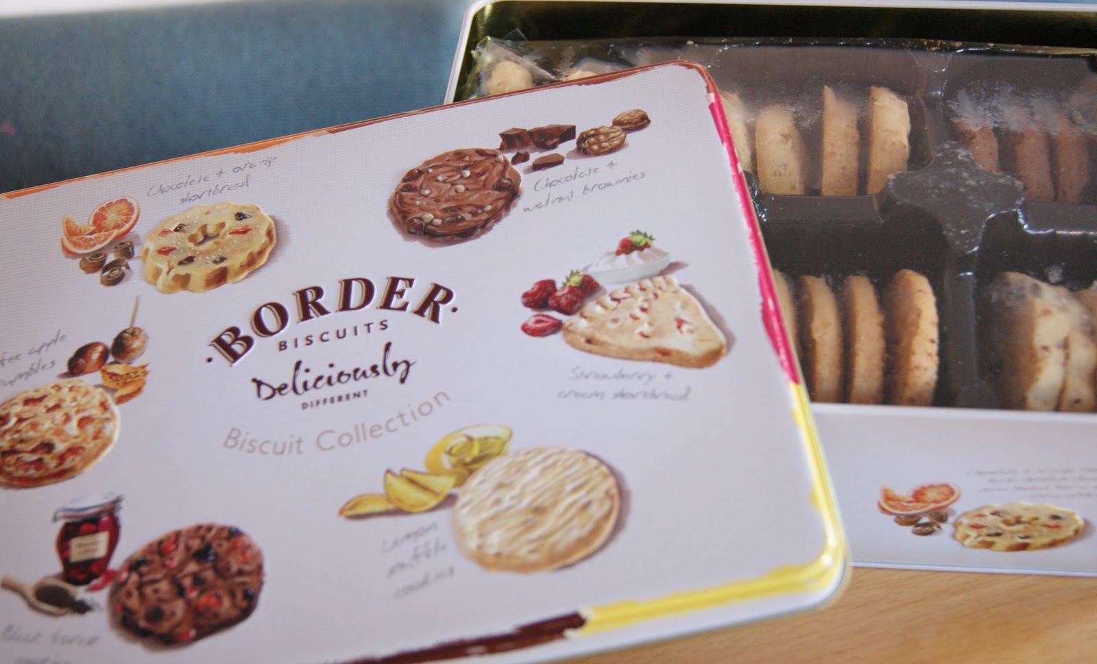 Anne's Kitchen: Border Biscuits for Christmas