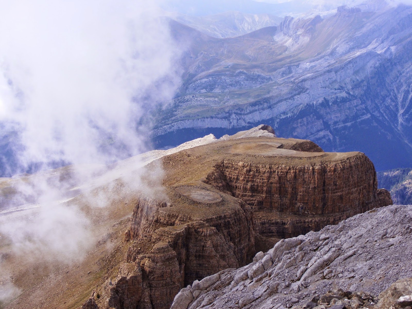 PIRINEOSYMAS: CIRCULAR SOMOLA ALTA -COLLARADA (VILLANUA)
