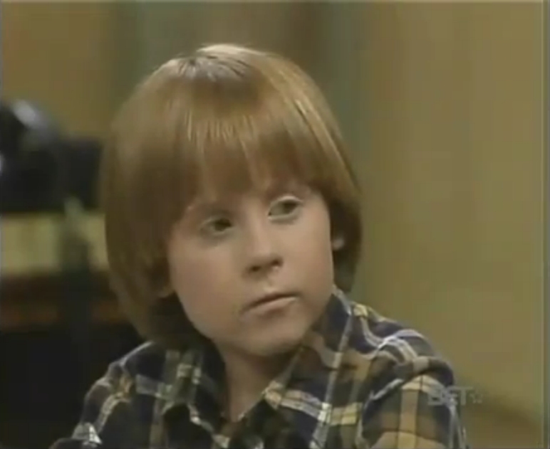 Diff'rent Strokes Photobank: Danny Cooksey - Scene: Sam's missing
