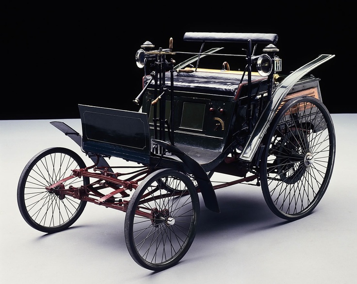 Replica of the Benz Patent Motorwagen built in 1885 | Klik Otomotif