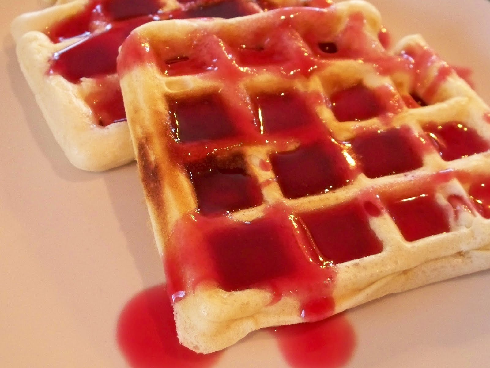 Raspberry Syrup - Adventures of a DIY Mom