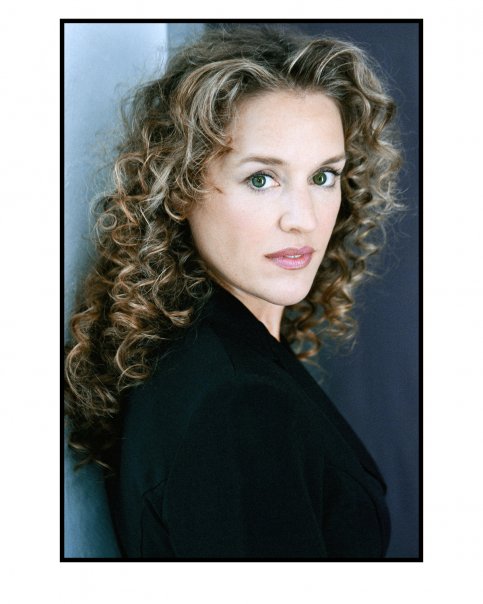 Artist Spotlight 1: Amy Goff