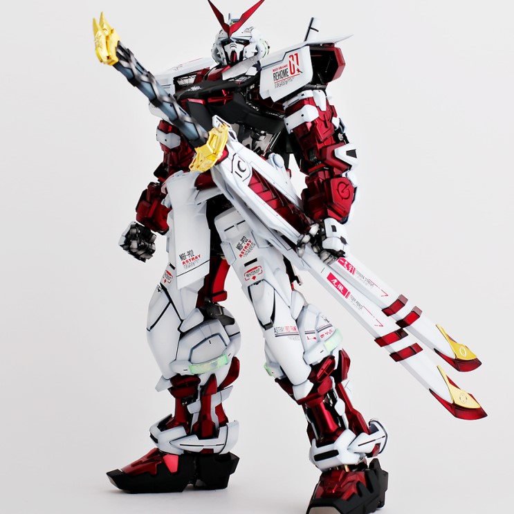 Custom Build: PG 1/60 Gundam Astray Red Frame