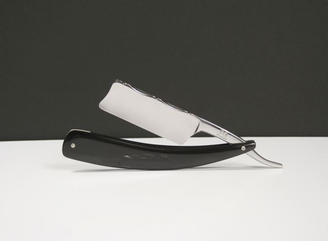 A Razors Tale: Custom Straight Razors