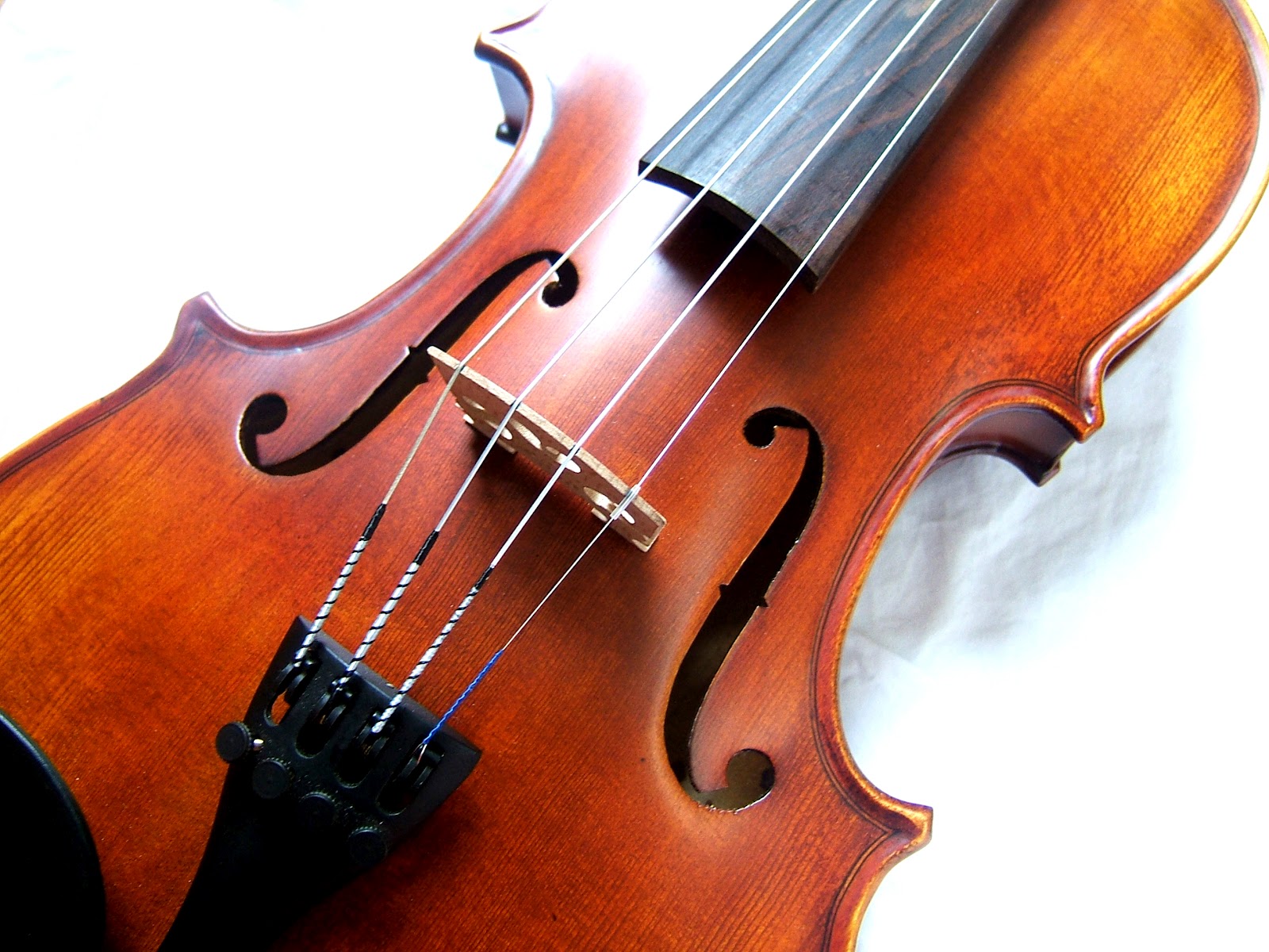 Espaço e Memória: Concerto da Metropolitana dirigido por Gilbert Varga