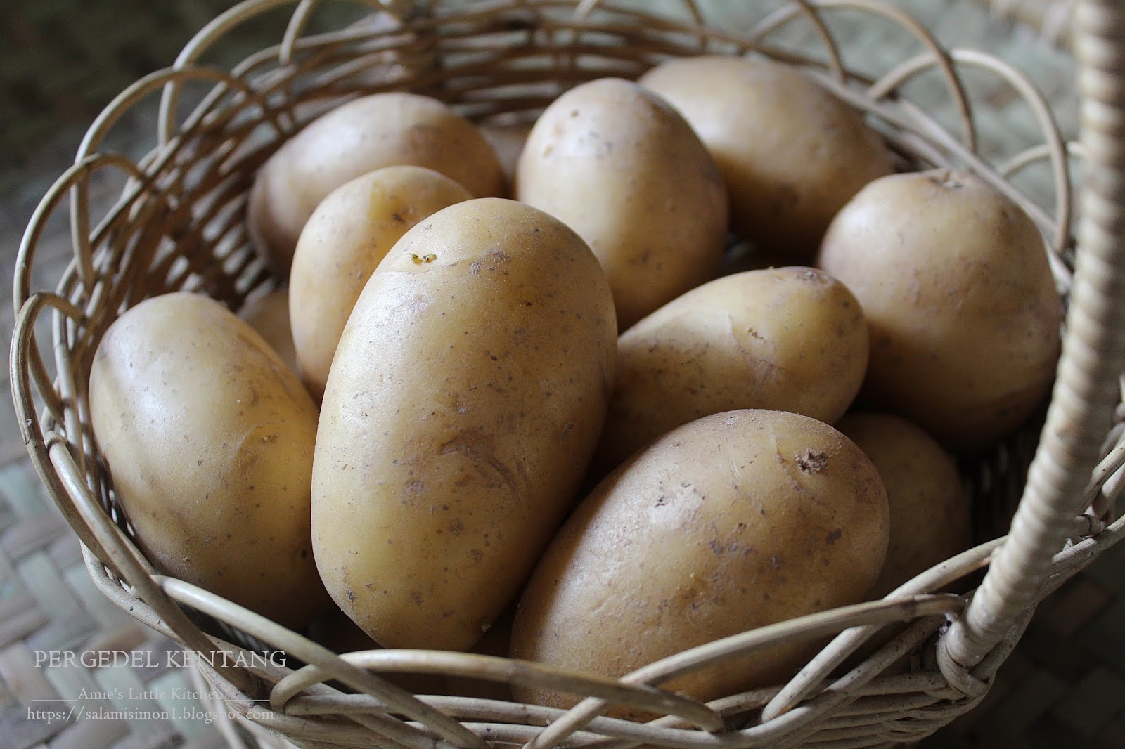 Cara Membuat Begedil @ Pergedel Kentang Yang Mesti Dicuba! - Amie's ...