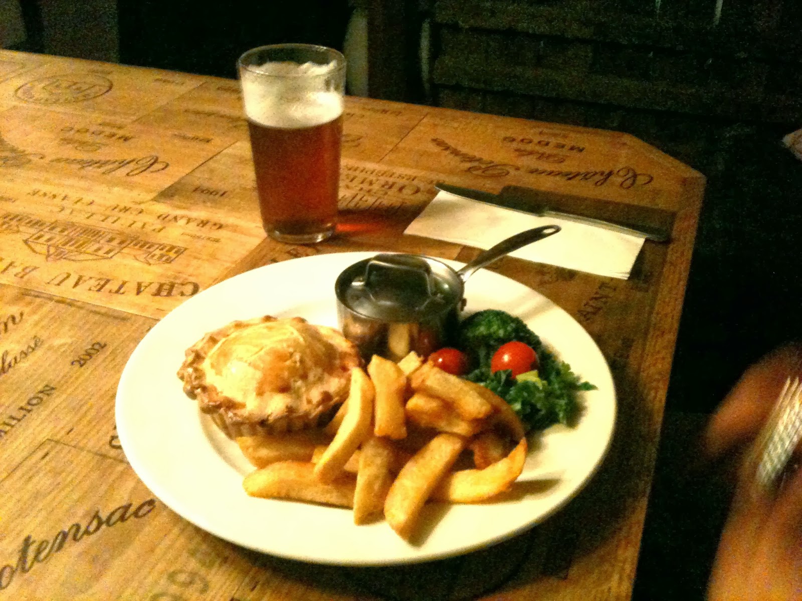 Gentlemen's Pie Club of Bishops Waltham: The Bush Inn, Ovington, 26th ...