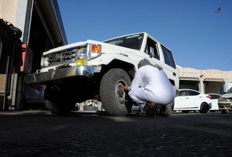 Dangerous stunt driving : The deadly scourge of Saudi roads