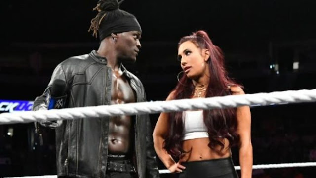 WWE NEWS - R-Truth dan Carmella Peserta Rumble Pertama dan Terakhir ...