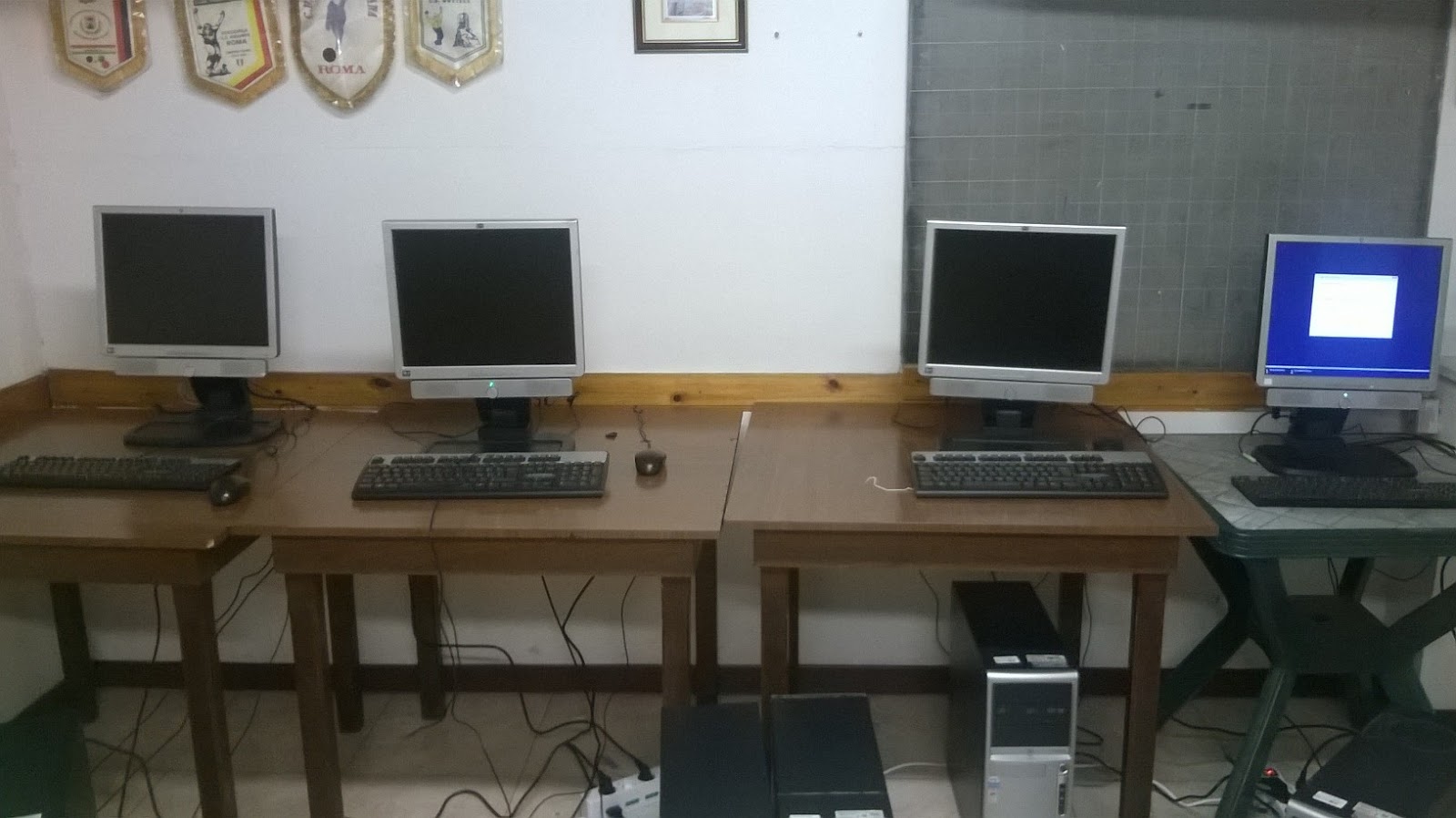 Settecamini: Sala Computer al centro anziani Fidene
