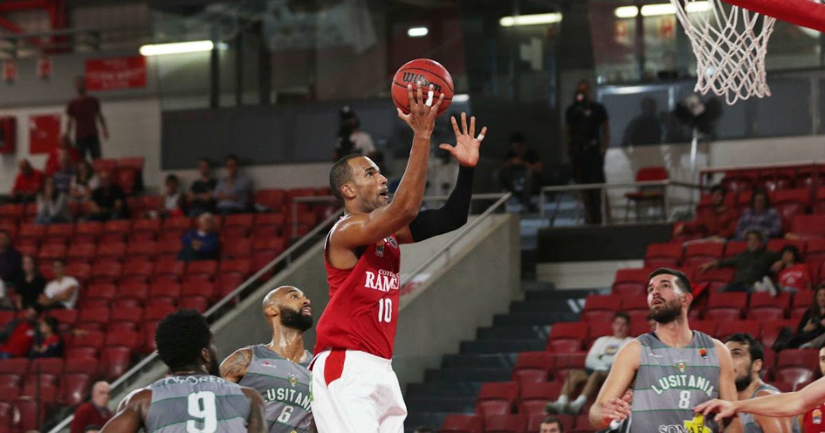 Benfica Eclético: Triunfo indiscutível em Basquetebol