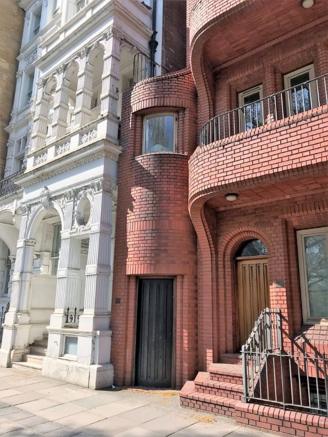 10 Hyde Park Place: See How the Facade of London’s Smallest House Was ...