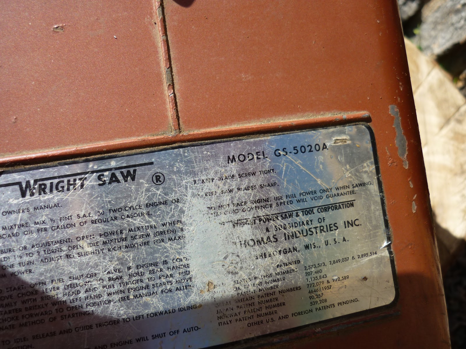 VINTAGE CHAINSAW COLLECTION: WRIGHT BLADE SAW GS 5020A.