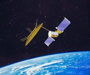 Suburban spaceman: MUOS satellites: Testing facility paves way for more ...