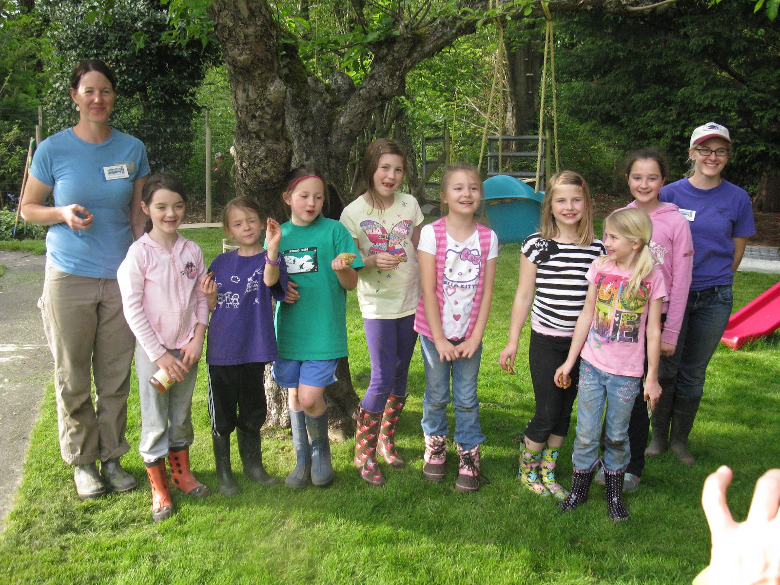 Avery and Annalise: Girl Scout Work Party